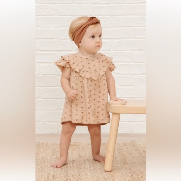 Quincy Mae | Dresses | Quincy Mae Blush Ditzy Floral Dress Pointelle ...